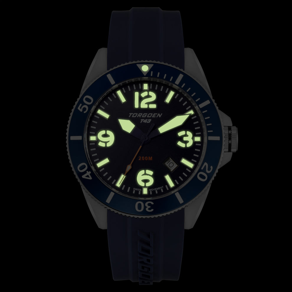 Torgoen T43 Navy Diver Sapphire | 44mm - Navy Silicone Strap
